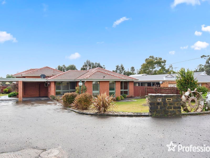 82 Station Street, Coldstream, Vic 3770 - Property Details
