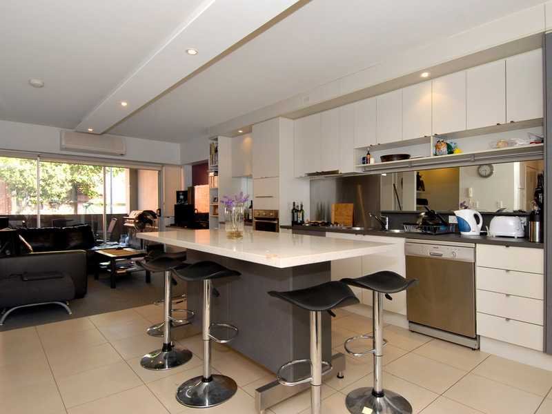 Unit 8,53 Commercial Road, Newstead, Qld 4006 - Property Details