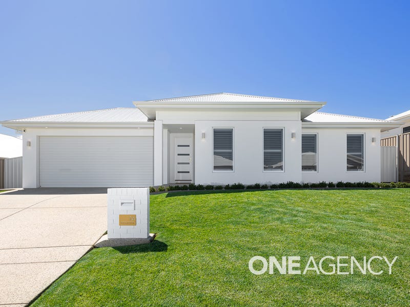 14 VALENCIA DRIVE, Gobbagombalin, NSW 2650 - Property Details