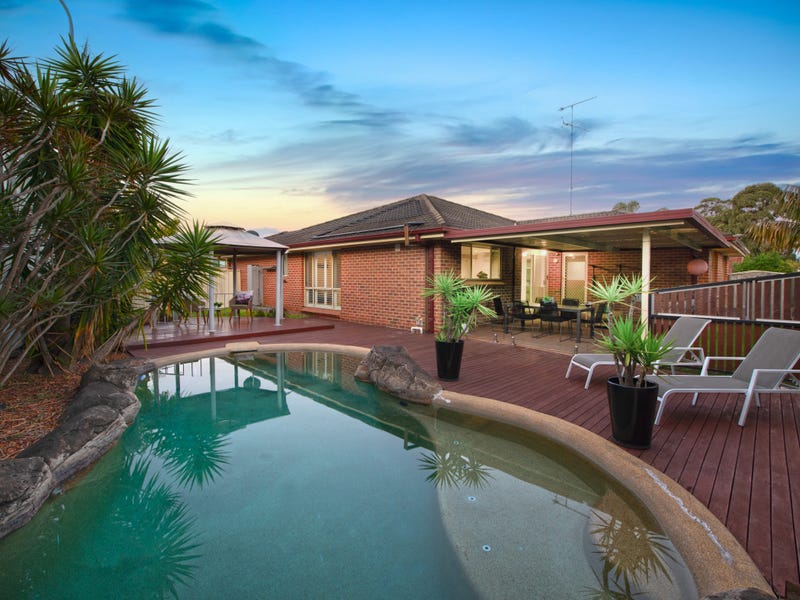 7 Dienelt Close, Glenwood, NSW 2768 - Property Details
