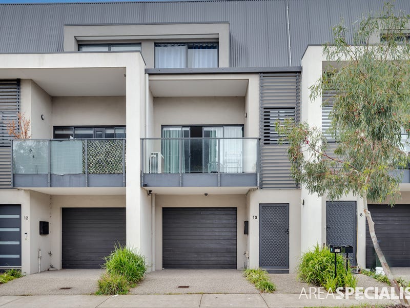 10 Tribeca Drive, Point Cook, VIC 3030 - realestate.com.au