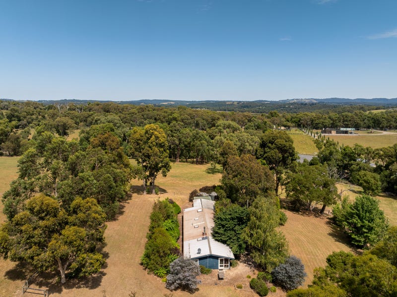 365 Beenak Road, Yellingbo, Vic 3139 - Property Details