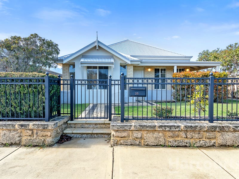 35 Santa Clara Crescent, Clarkson, WA 6030 - Property Details