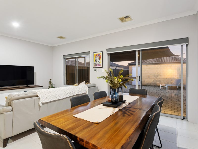 4 Cheyne Way, Caversham, WA 6055 - Property Details