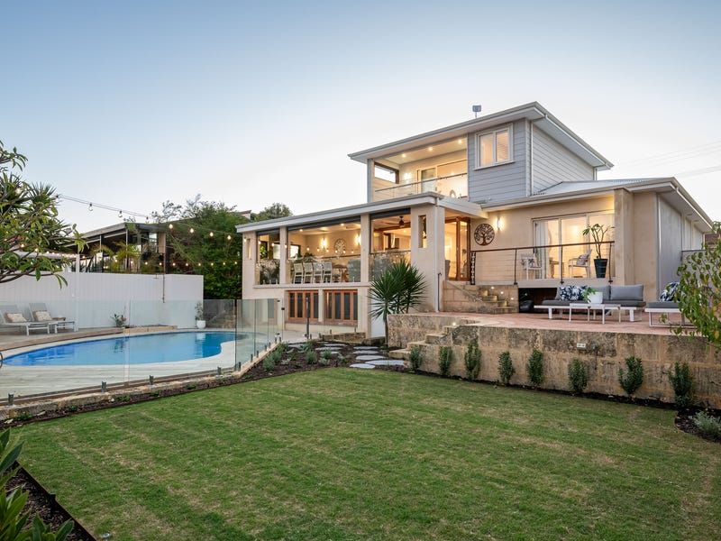 44 Porteous Road, Sorrento, WA 6020 - Property Details