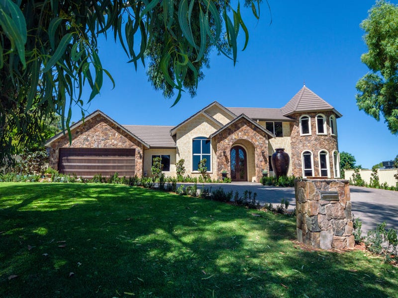 8 Mallard Rise, Kingsley, WA 6026 - Property Details