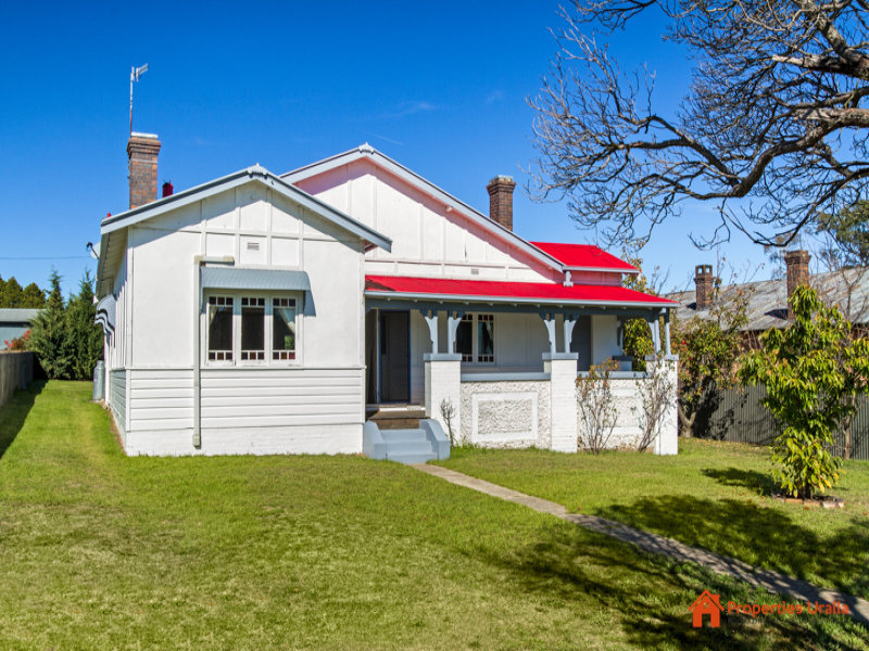 30 Bridge Street, Uralla, NSW 2358 - Property Details