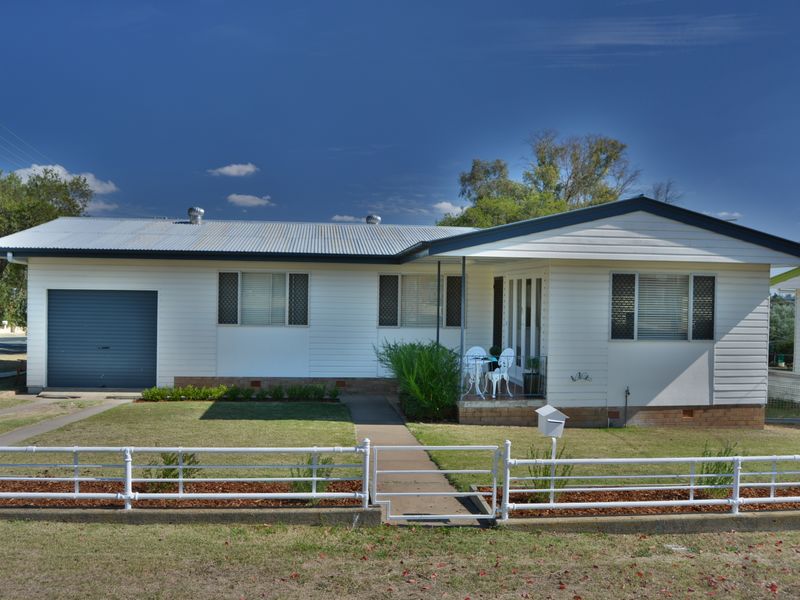 11 Douglas Street, Warwick, QLD 4370 - realestate.com.au