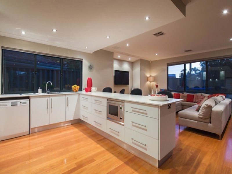 5B Menner Court, Scarborough, WA 6019 - realestate.com.au