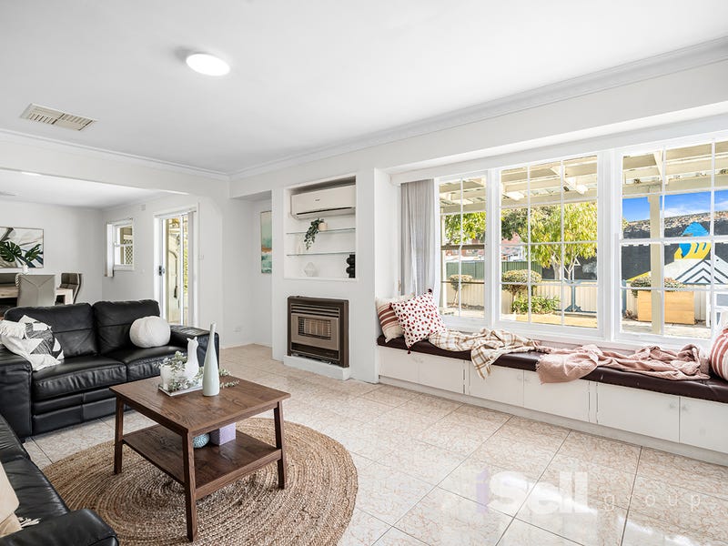 18 Erica Street, Springvale, Vic 3171 - Property Details