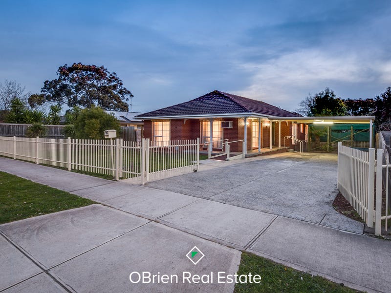 38 James Cook Drive, Endeavour Hills, VIC 3802 - realestate.com.au