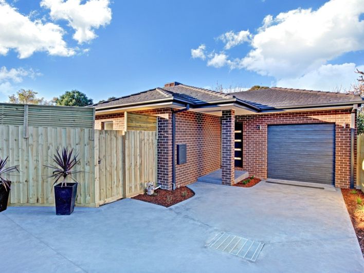 64A Renshaw Street, Doncaster East, VIC 3109 - realestate.com.au
