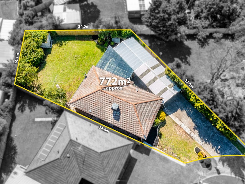 10 Durham Close, Craigieburn, Vic 3064 - Property Details