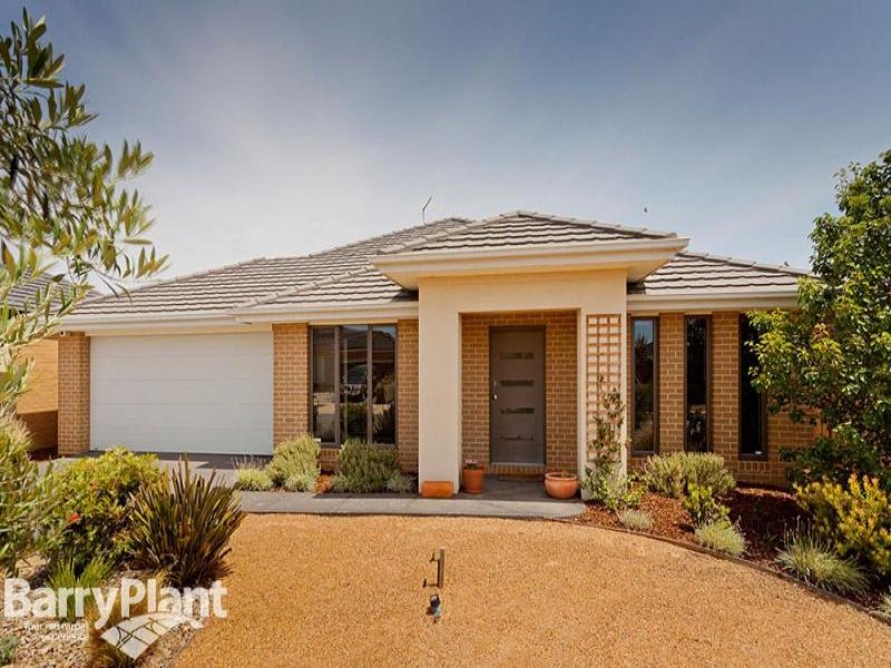 8 Tarango Drive, Point Cook, VIC 3030 - realestate.com.au