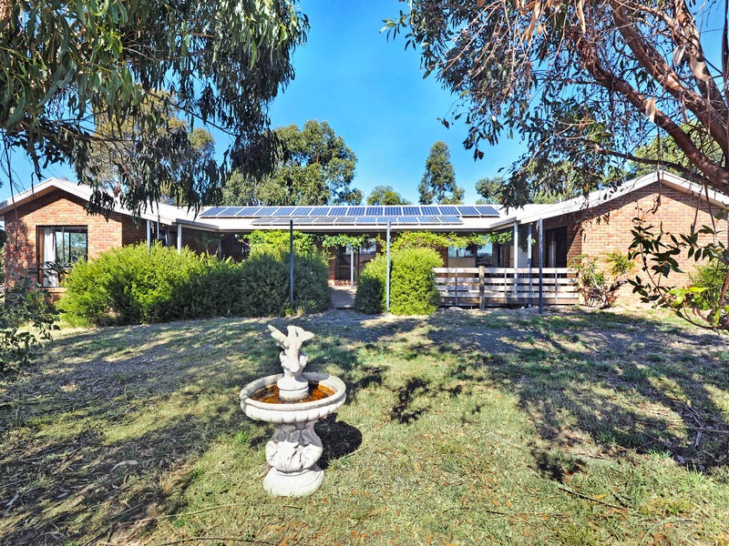 237 Bo Peep Road, Burrumbeet, Vic 3352 - Property Details