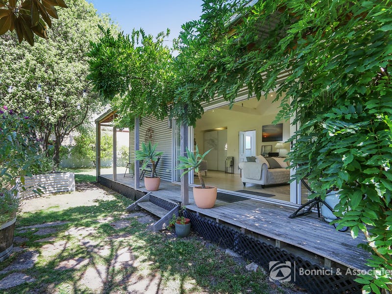16 Finch Street, Beechworth, Vic 3747 - Property Details