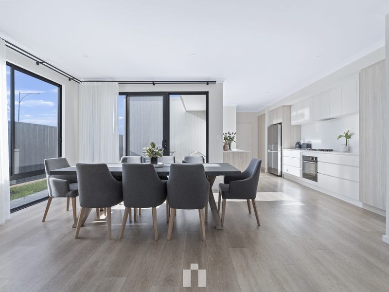 36 Turquoise Boulevard, Treeby, WA 6164 - Property Details