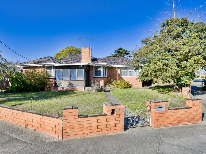 10 Charlton Street, Springvale, Vic 3171 - Property Details