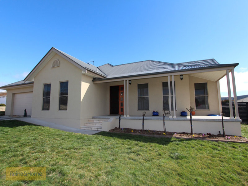 24 Darwin Drive, Bathurst, NSW 2795 - Property Details