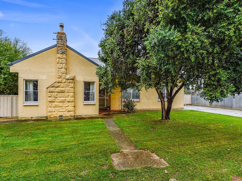15 Riddoch St, Penola, SA 5277 - Property Details