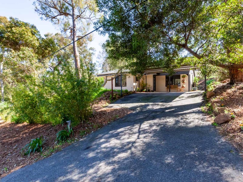 22 Valley View Road, Roleystone, WA 6111