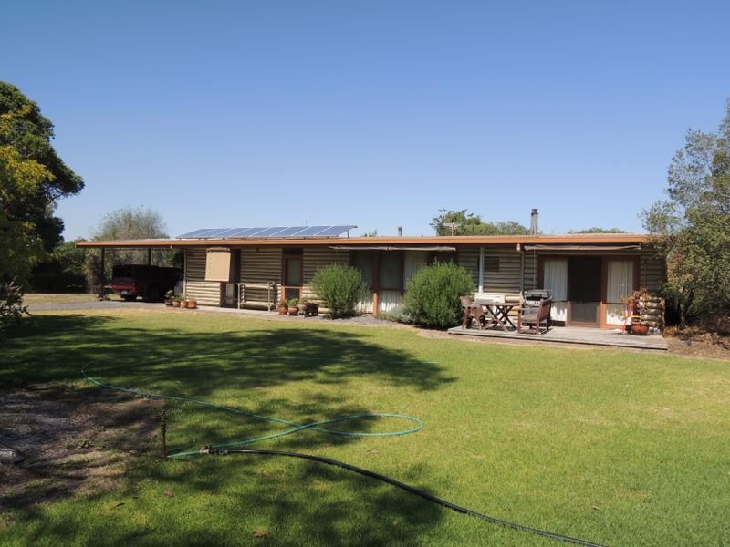 53 Golf Course Road, Heyfield, Vic 3858 - Property Details