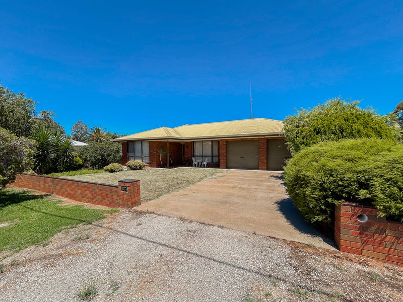 18 Malone Street, Boort, Vic 3537 - Property Details