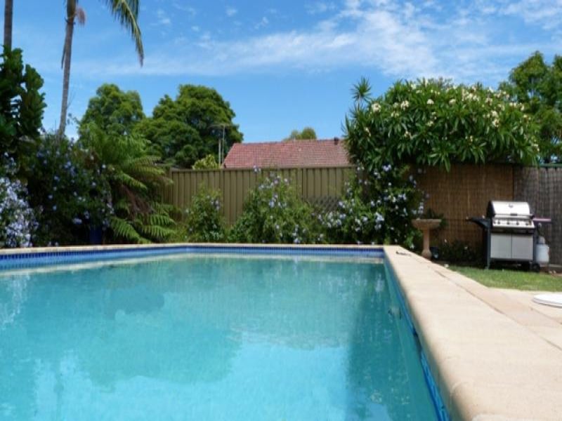 52 Captain Cook Dr, Caringbah, NSW 2229 - Property Details