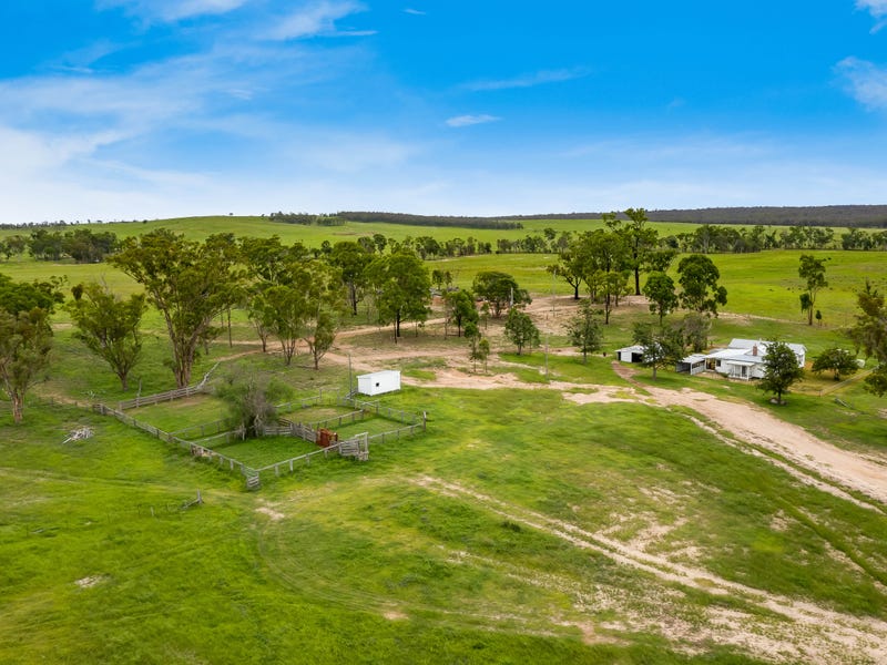 202 Strathyre Road, Karara, Qld 4352 - Property Details