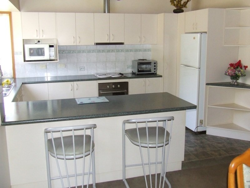 24 Piazza Court, Myrtleford, VIC 3737 - realestate.com.au