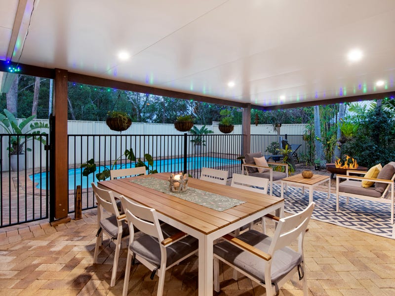 16 Peter Thomson Drive, Parkwood, Qld 4214 - Property Details