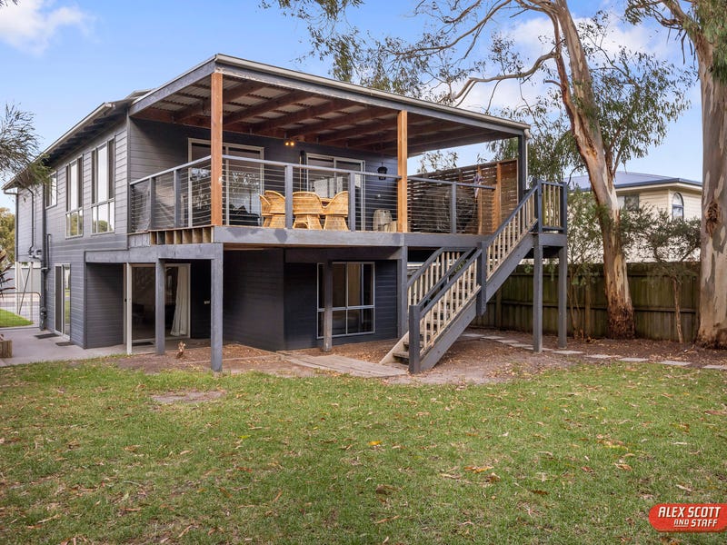 8 Beachcomber Drive, Inverloch, VIC 3996 - realestate.com.au