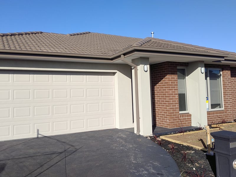 32 Finlay Avenue, Harkness, VIC 3337 - realestate.com.au