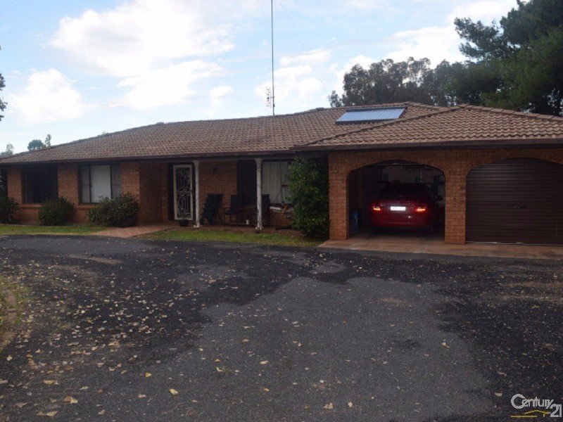 33 Kelly Road, Parkes, NSW 2870 - Property Details