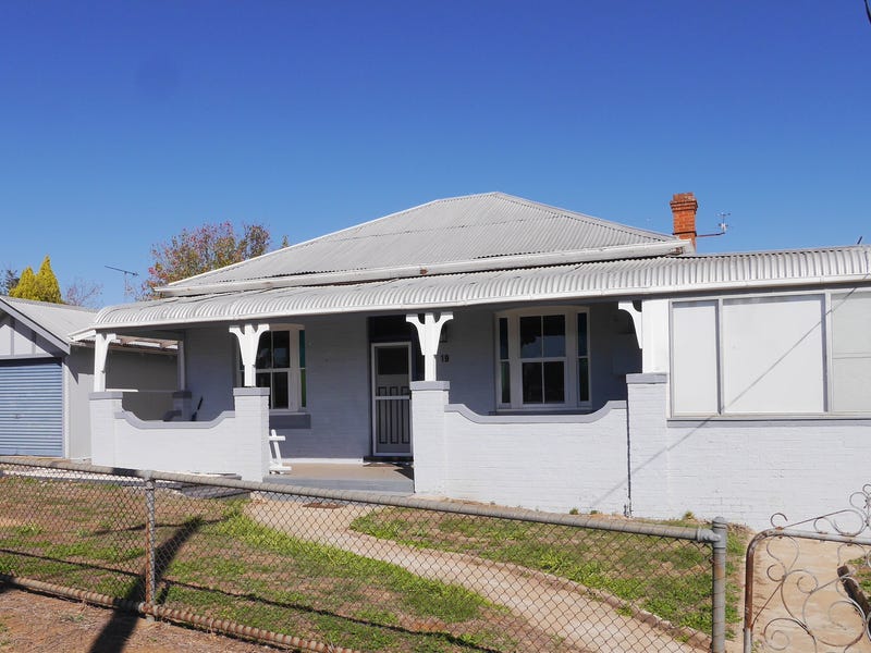 19 Baronga Street, Cowra, NSW 2794 - realestate.com.au