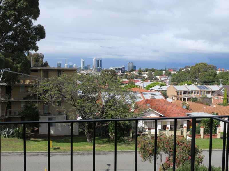 4/2 Russell Avenue, North Perth, WA 6006 - realestate.com.au