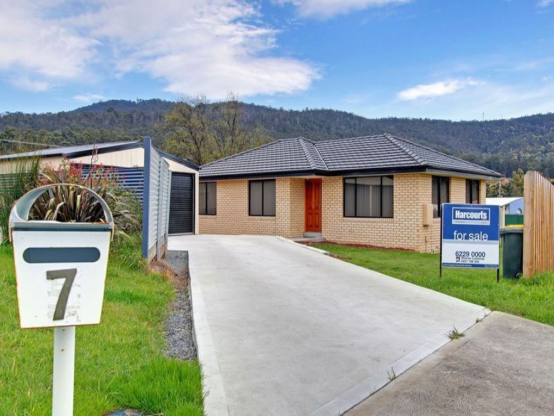 7 Riverstone Close, Snug, Tas 7054 - Property Details