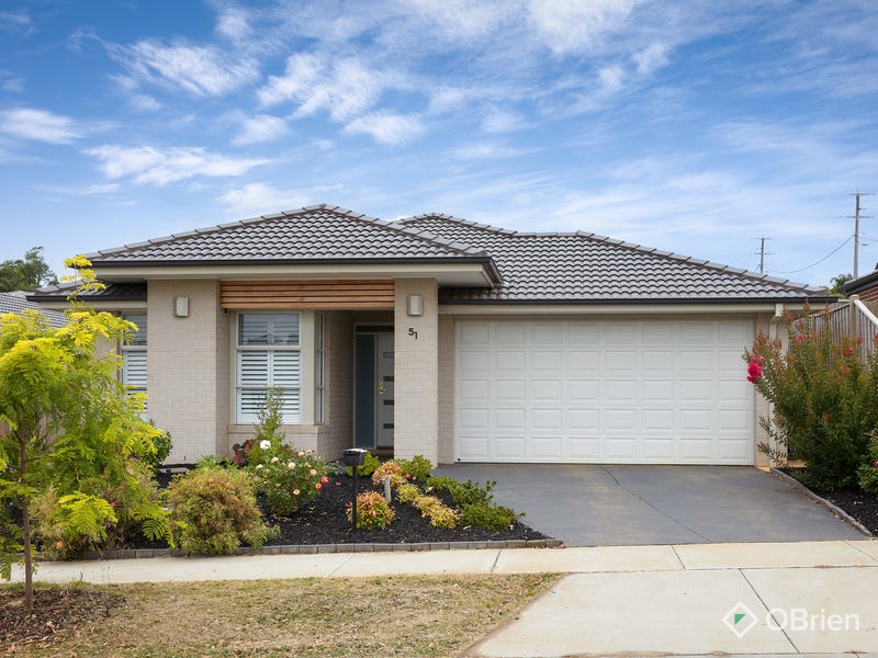 51 Meadowbrook Crescent, Warragul, Vic 3820 - Property Details
