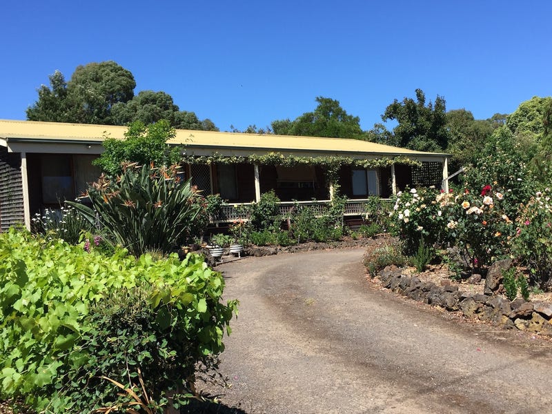 93 Digby Road, Hamilton, VIC 3300 - realestate.com.au