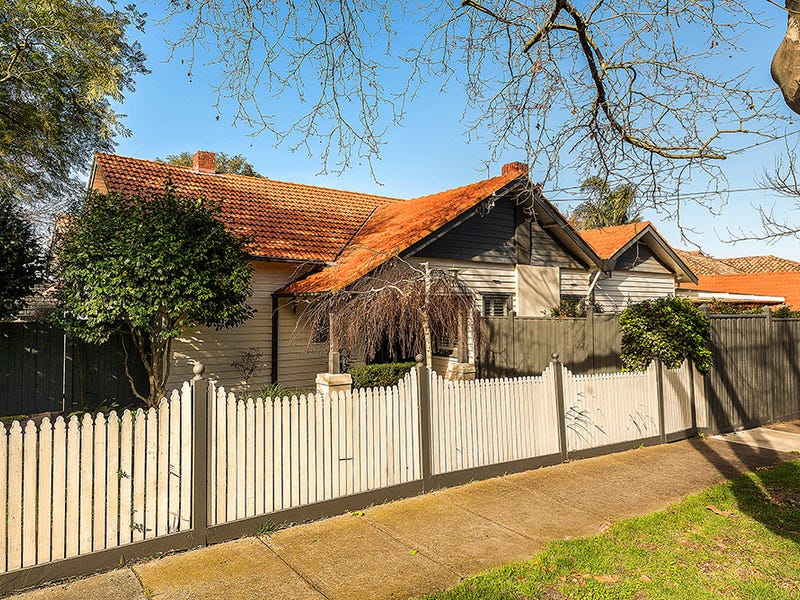 22 Heath Avenue, Oakleigh, Vic 3166 - Property Details