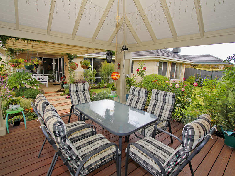 19 Wexcombe Way, Aveley, WA 6069 - realestate.com.au