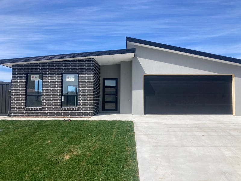 32 Bowick, Wynyard, Tas 7325 - Property Details