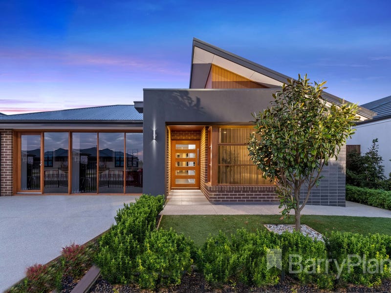 10 Shortridge Drive, Lucas, Vic 3350 - Property Details