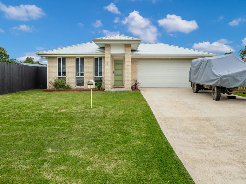 8 Martin Place, Broulee, NSW 2537 - Property Details