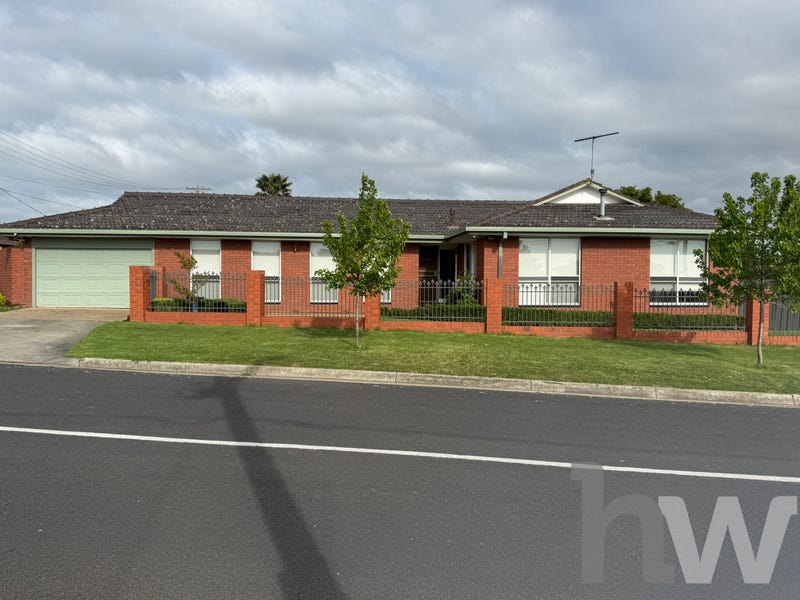 10 Raydon Court, Grovedale, Vic 3216 - Property Details