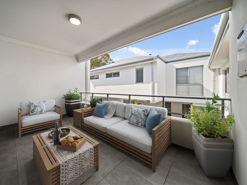 8/6 Argyll Place, Duncraig, WA 6023 - Property Details