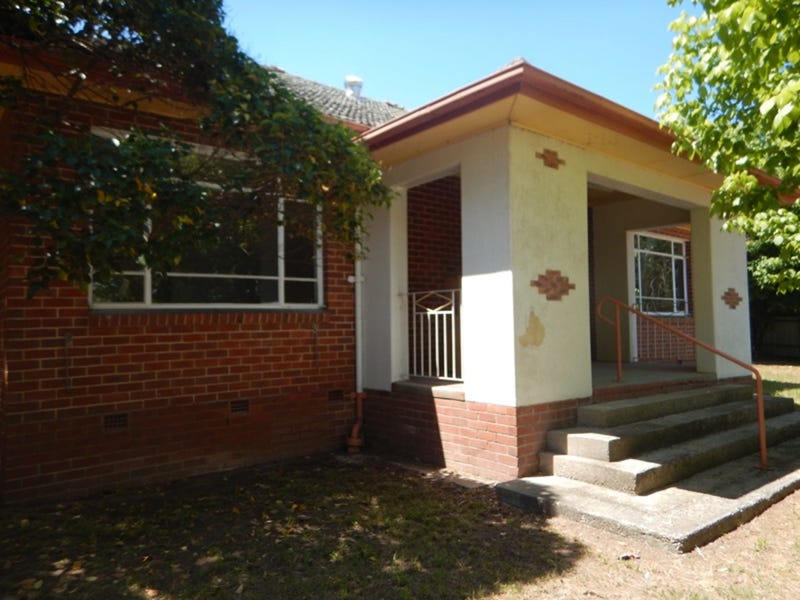 11 Fern Place, West Albury, NSW 2640 - realestate.com.au