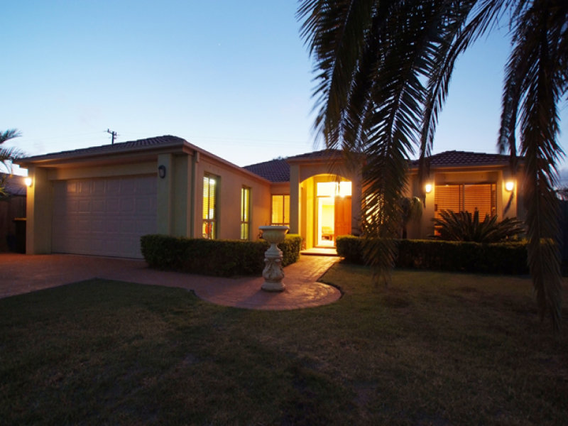 17 Rubens Street, Mackenzie, QLD 4156 - realestate.com.au