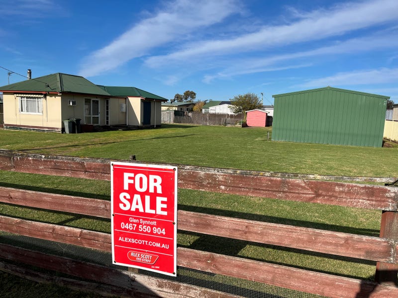 74 Weir Road, Heyfield, Vic 3858 - Property Details