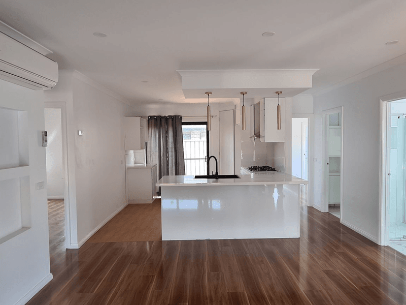 1/31 Albert Drive, Melton South, VIC 3338 - realestate.com.au